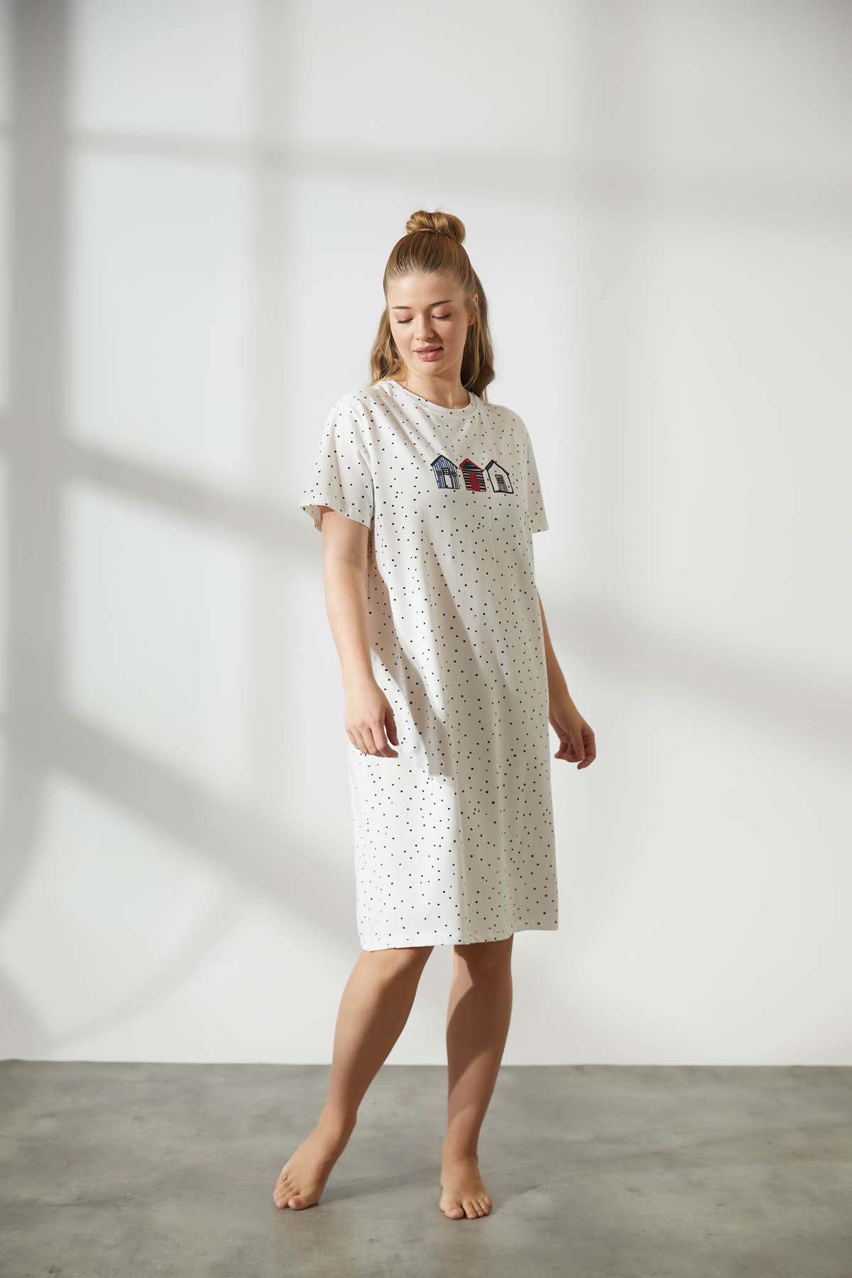 Kadın Plus Size Pamuklu Kısa Kollu Gecelik - 36478 Lacivert Puantiyeli